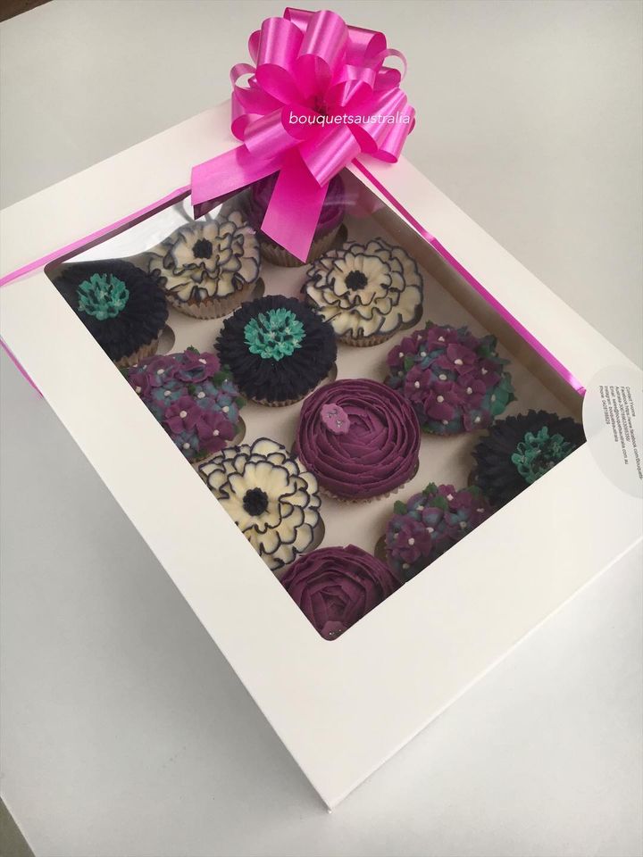 Boxed Cakes – Cakes n Blooms